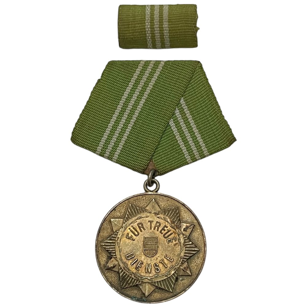 Германия (ГДР), медаль "За верную службу в МВД" серебряная ст. 1959-1990 гг.