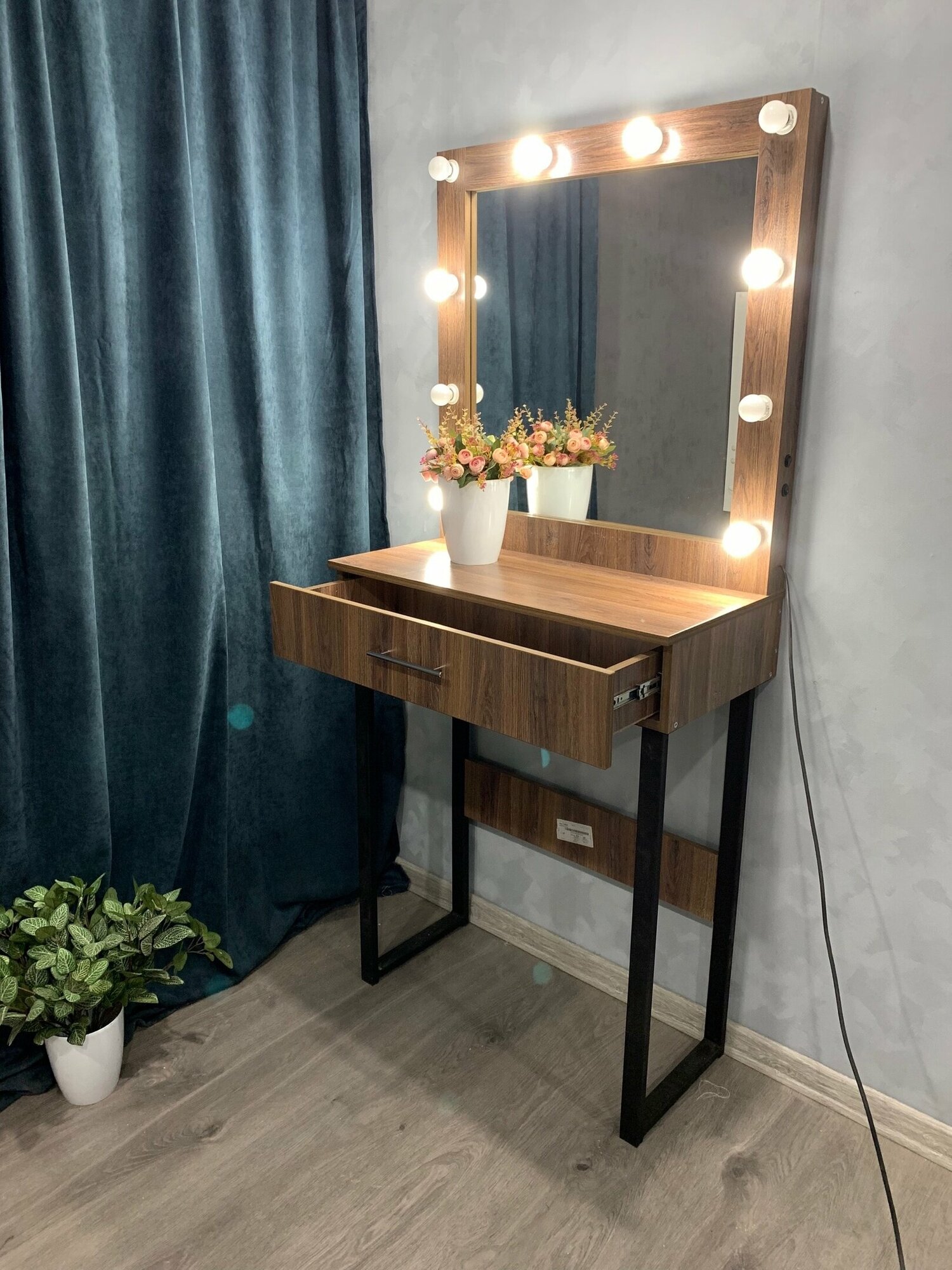 Гримерный стол и зеркало с подсветкой 80х180х40 (1 ящик) Аризона