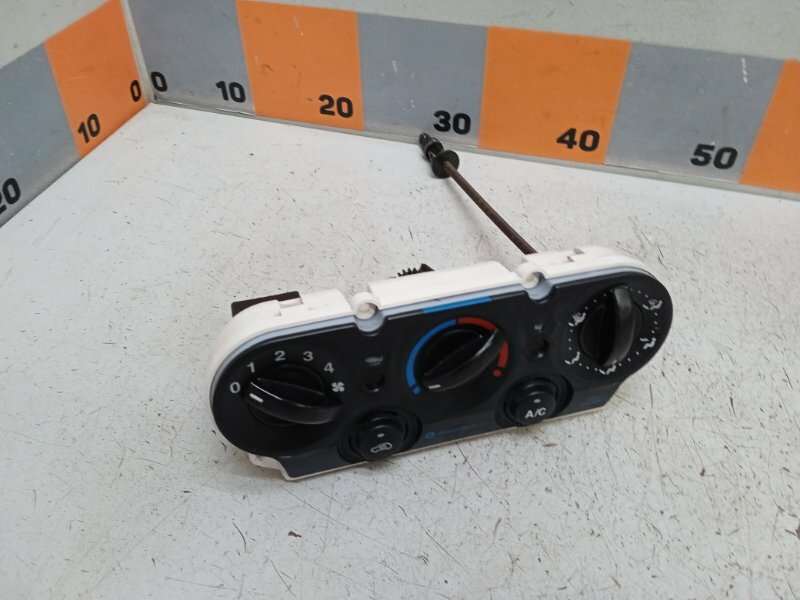 Б/У печкой, с кондиционером, Форд Фьюжн Блок управления отопителем Ford Fusion 2005 CBK 254541 FORD арт. 2S6H19980BD