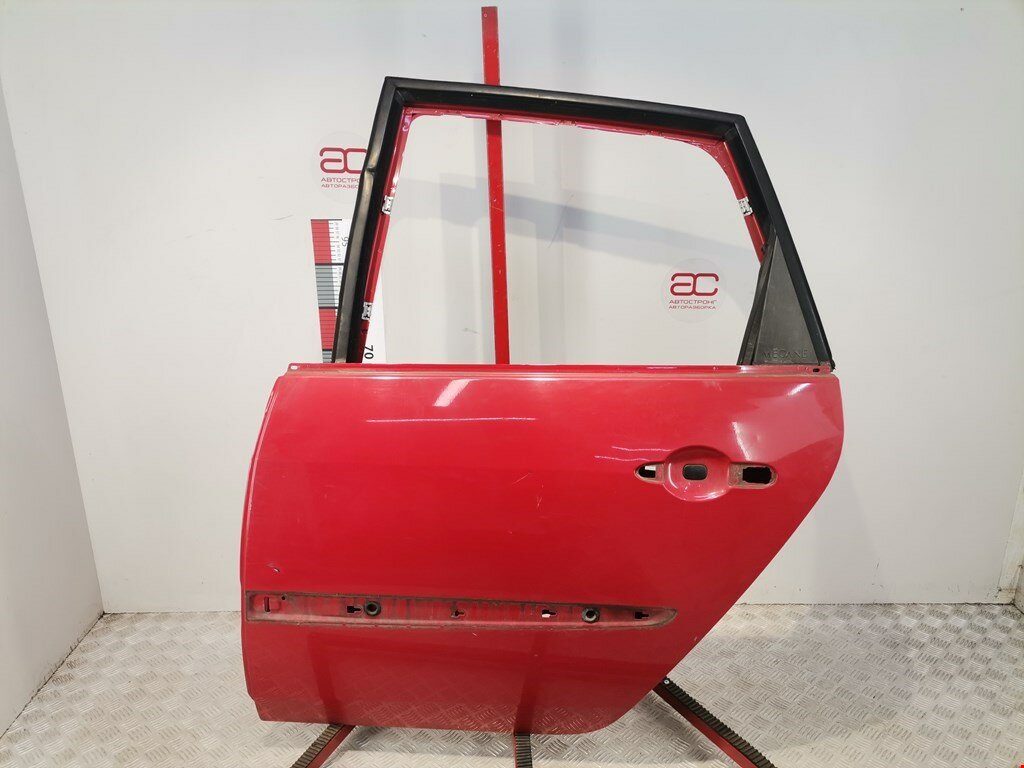 Дверь задняя левая Renault Scenic 2 821014922R арт. 2183750