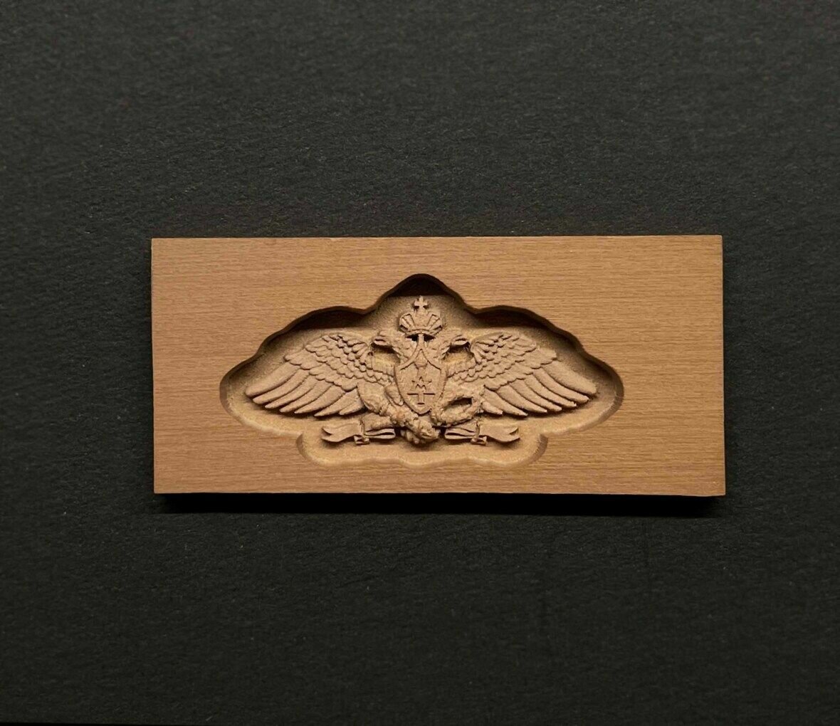 Орел кормы с вензелем AI 30мм.