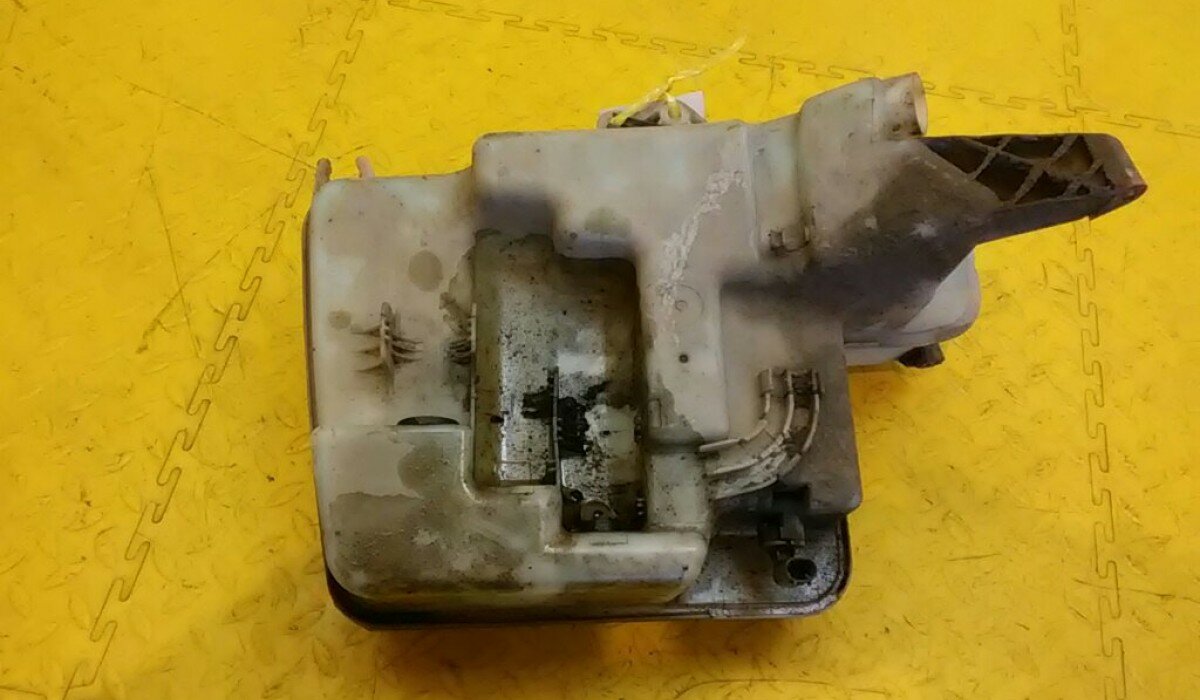 Бачок омывателя 5-серия E60/E61 BMW 61677179453