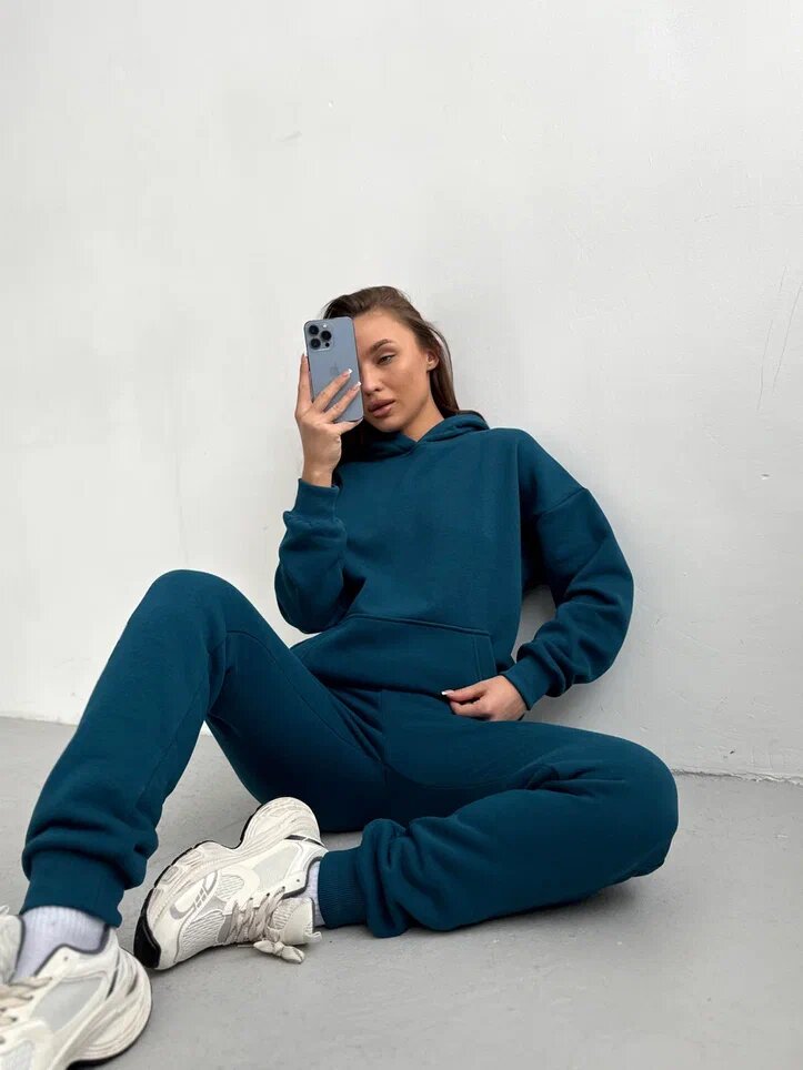 Костюм спортивный