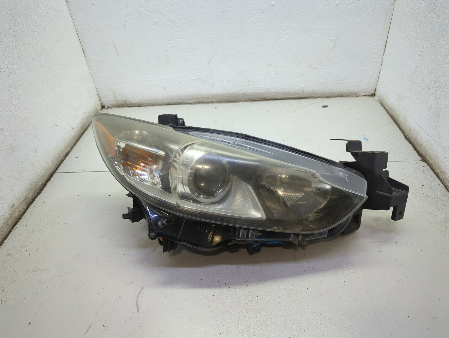 Фара (передняя) правая Mazda 6 (GJ) Б/У