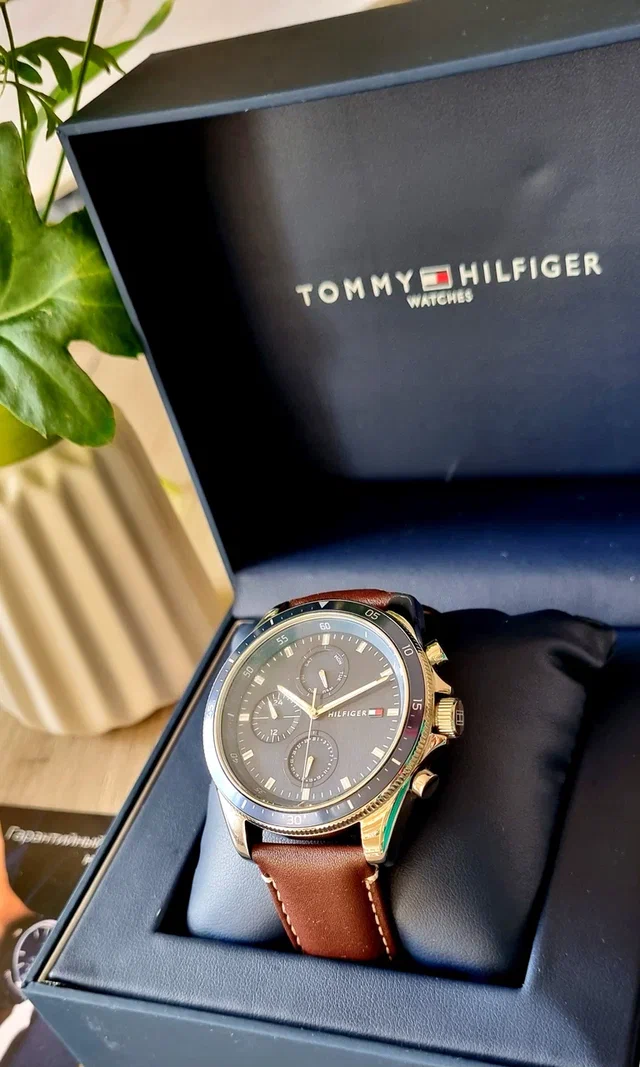 Наручные часы Casual