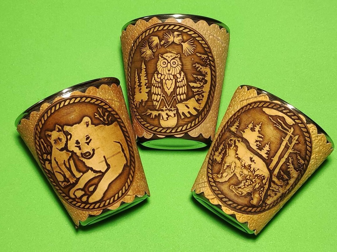 Стопки "23 февраля. Охотнику. Животный мир." 70 мл. Набор 3 шт. Нержавеющая сталь/береста. Подарок для мужчины