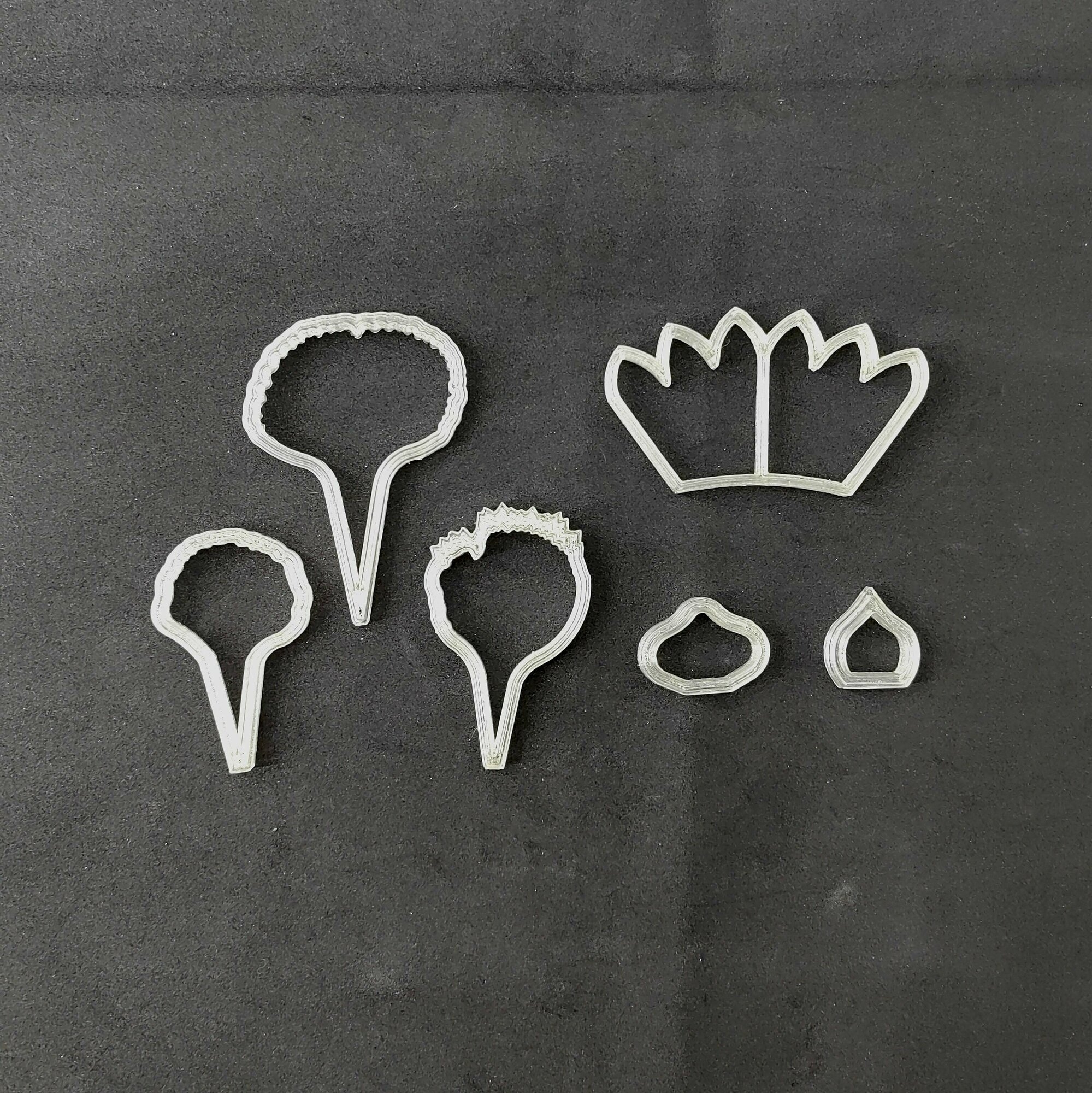 Пластиковые каттеры "Гвоздика"