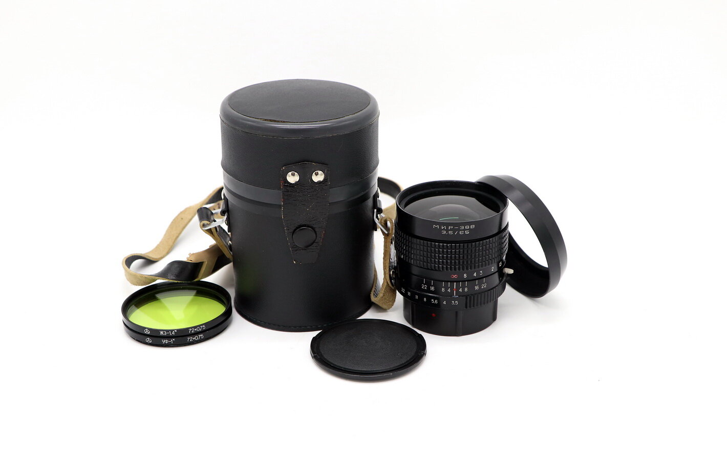 Широкоугольный советский объектив Мир-38В 3.5/65
