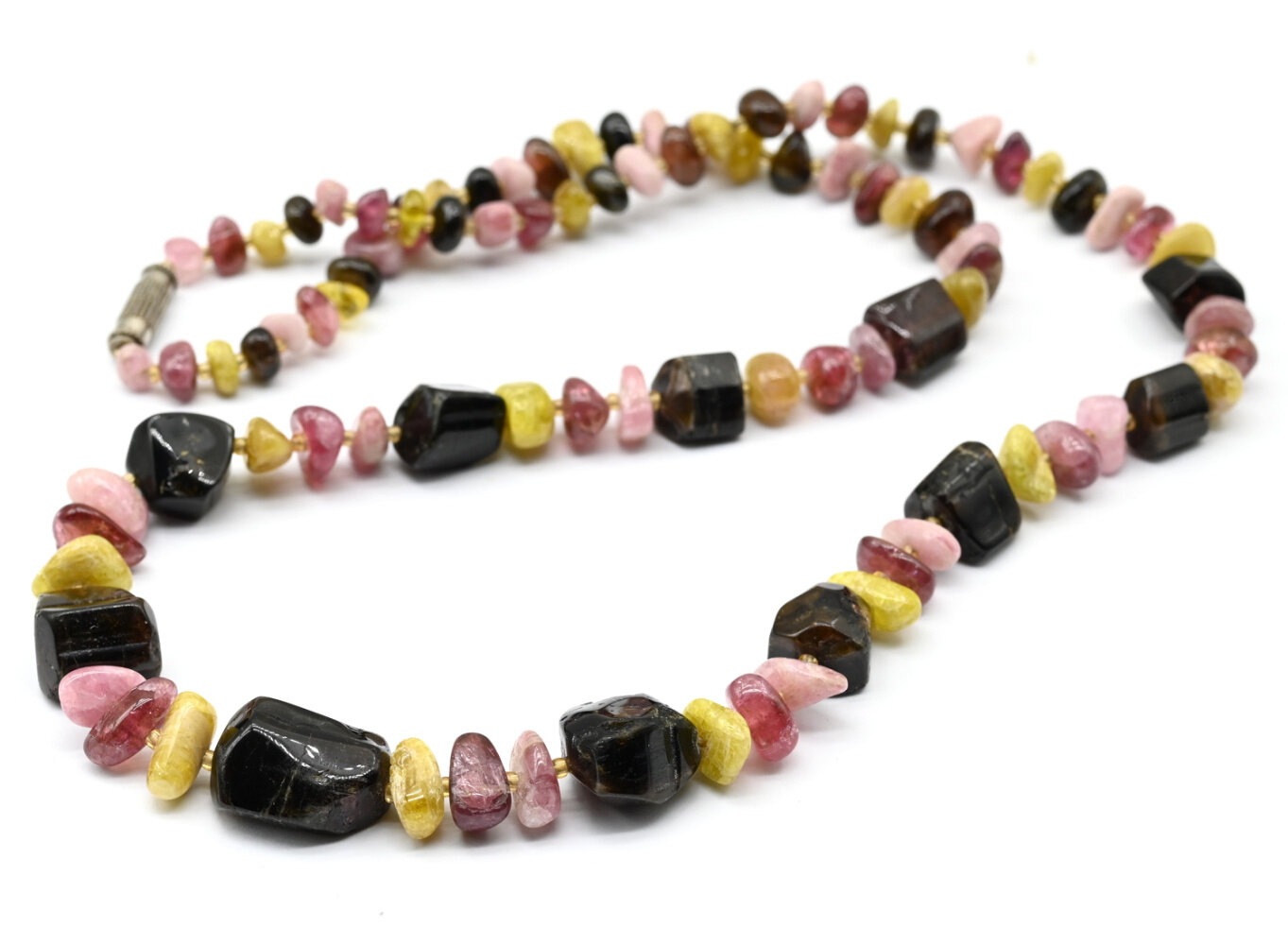 Бусы, турмалин