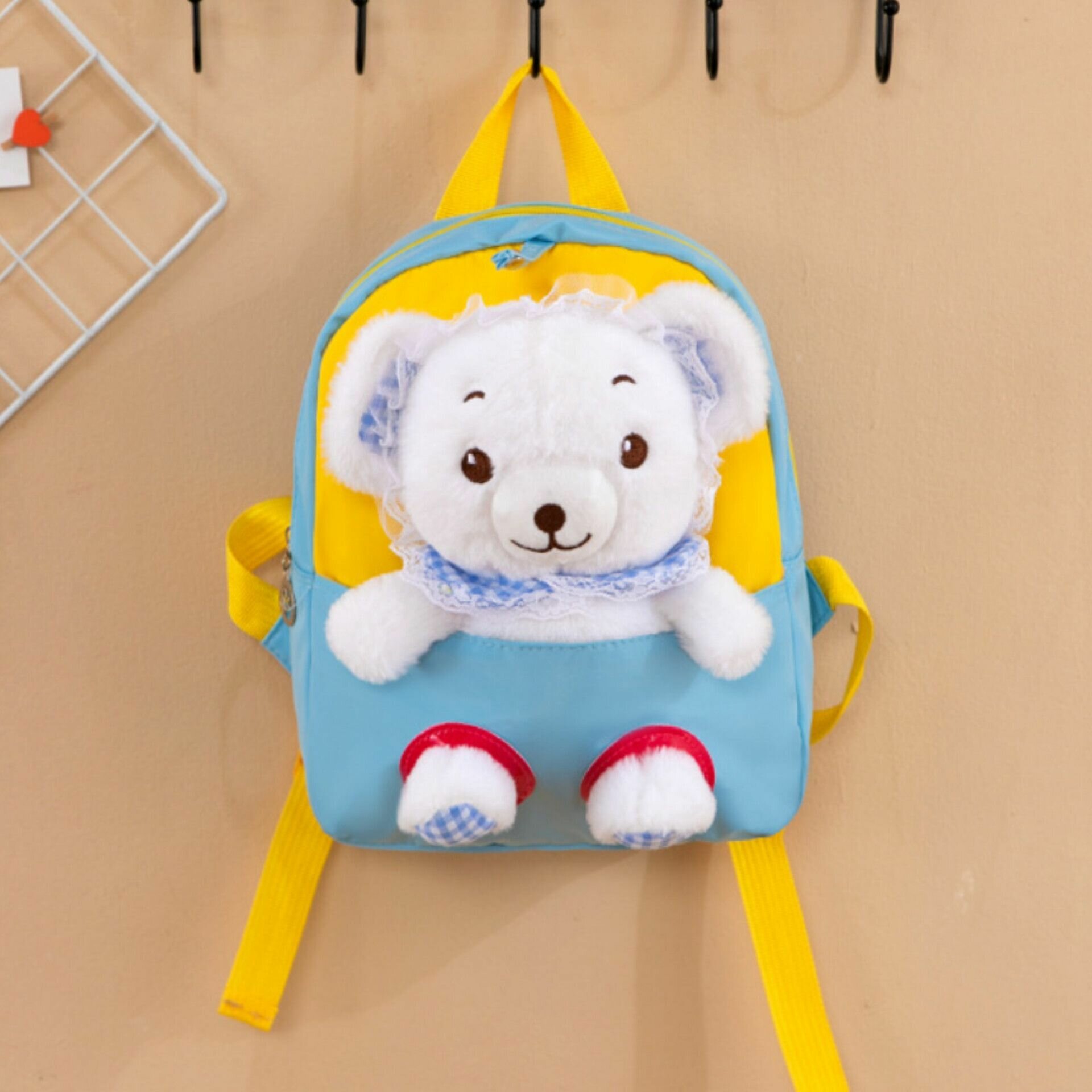 Детский рюкзак с игрушкой