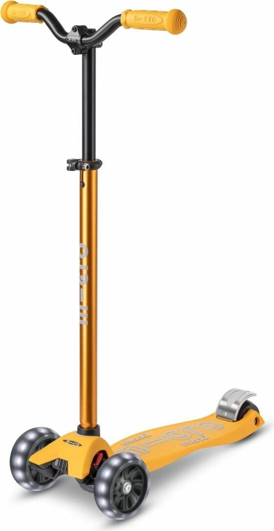 Самокат Micro Maxi Deluxe Pro LED - солнечно жёлтый