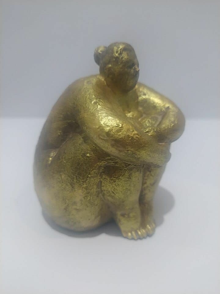 Статуэтка Сидящая Женщина, красавица, под бронзу , фигурка, декор на стол для дома
