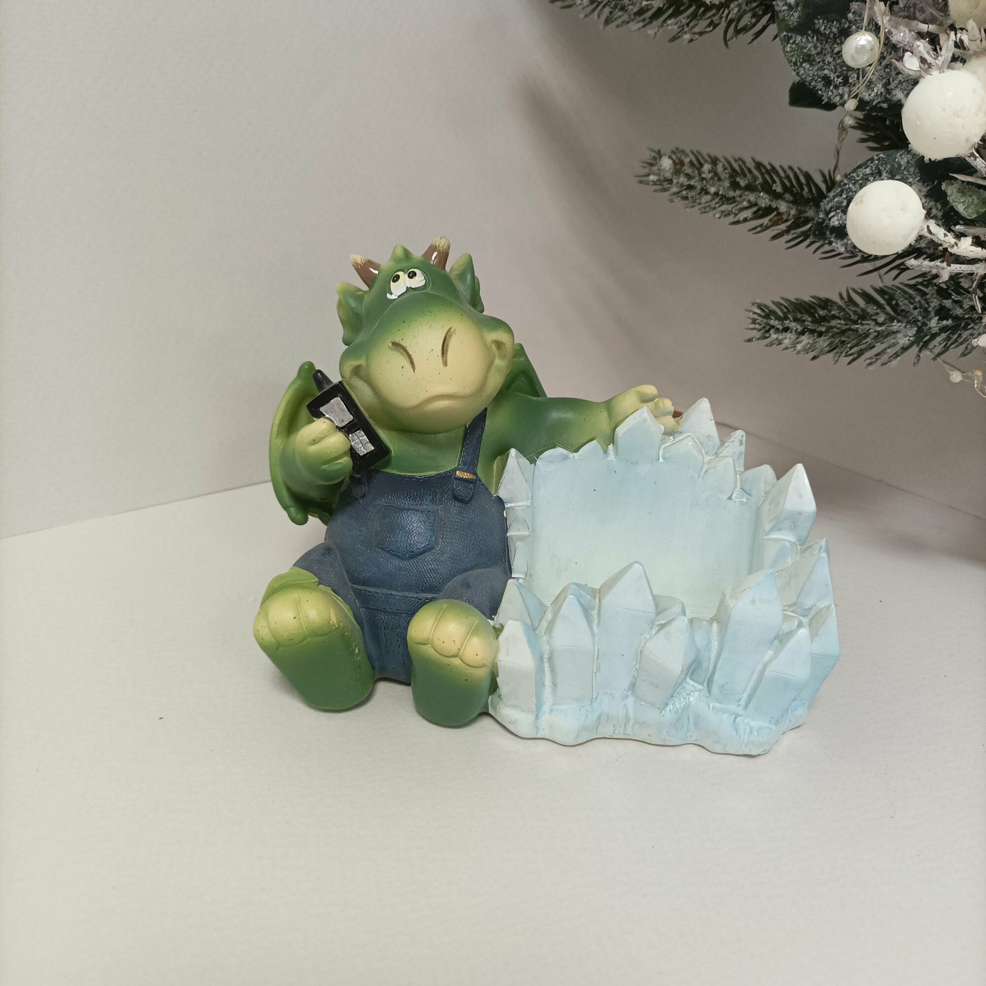 Сувенир подставка для телефона "Дракон"