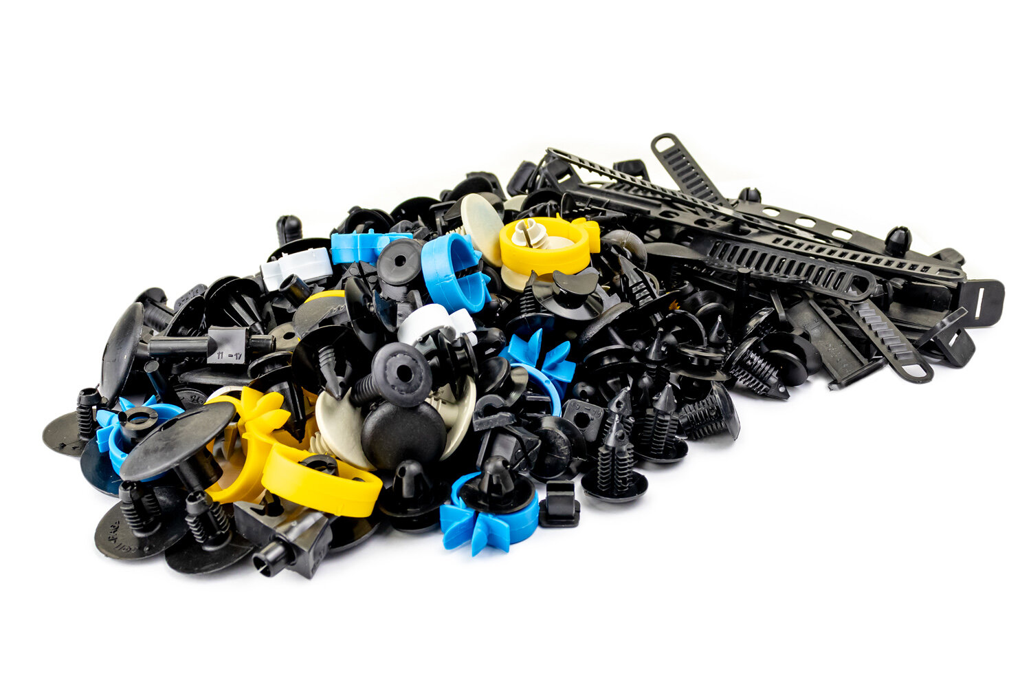 Набор пластиковых изделий кузова (крепежа) унип-сервис на Лада Гранта