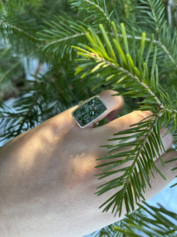 Кольцо, гранат