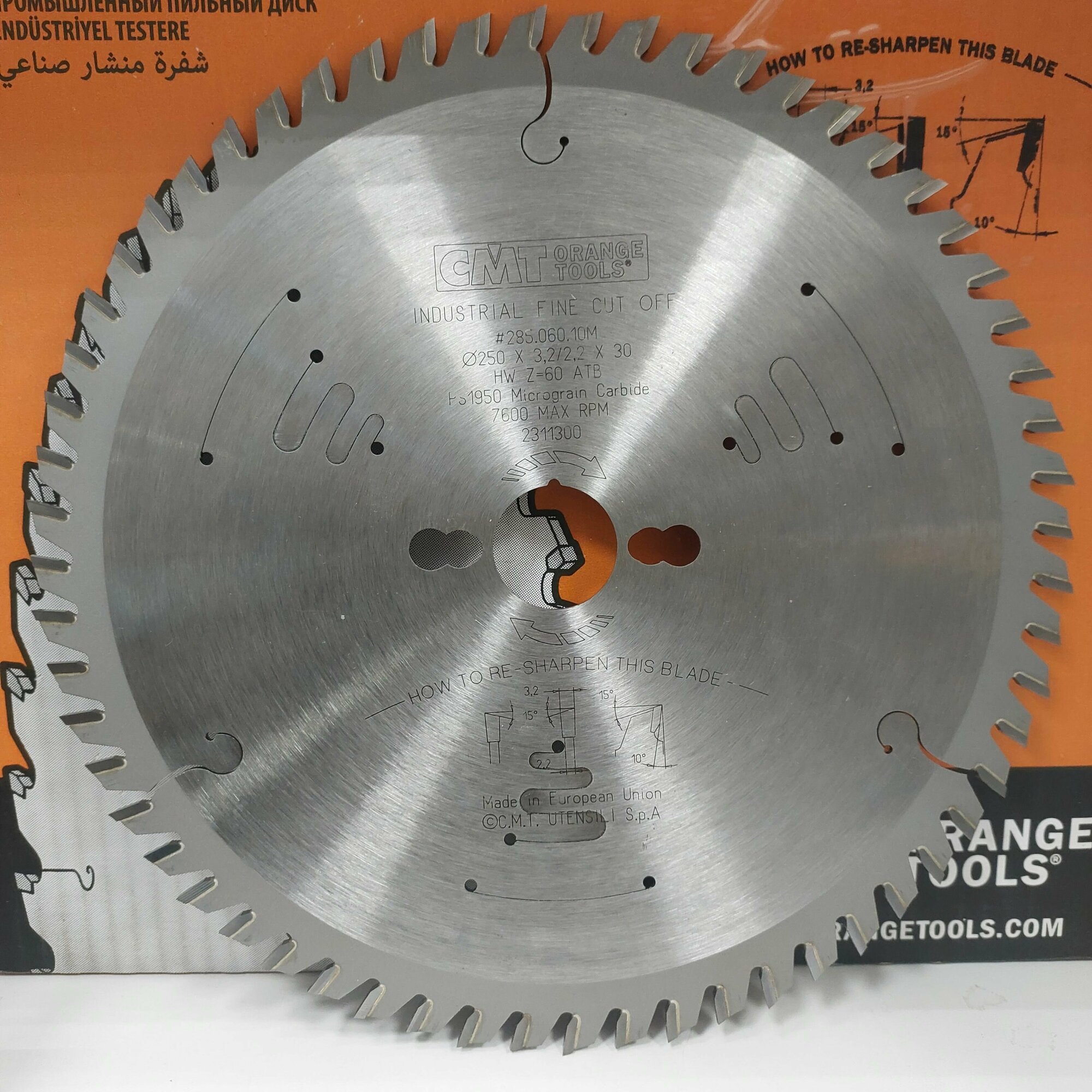 Диск пильный для торцовки и раскроя древесины СМТ Италия 250x30x3,2/2,2 10 15 ATB Z 60 CMT 285.060.10M