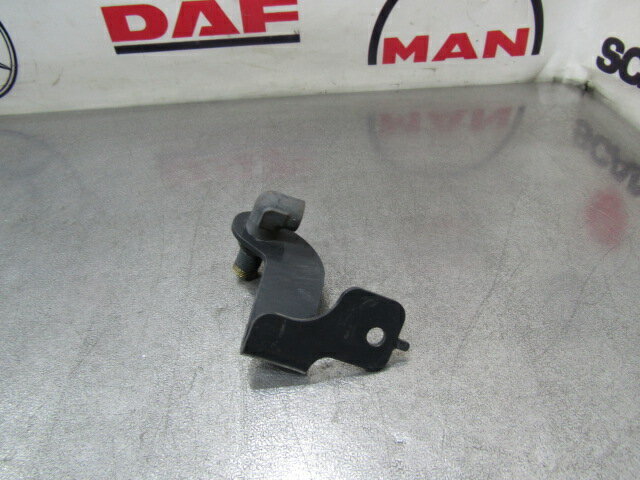 Кронштейн крепления тормозных трубок справа Scania 6-series