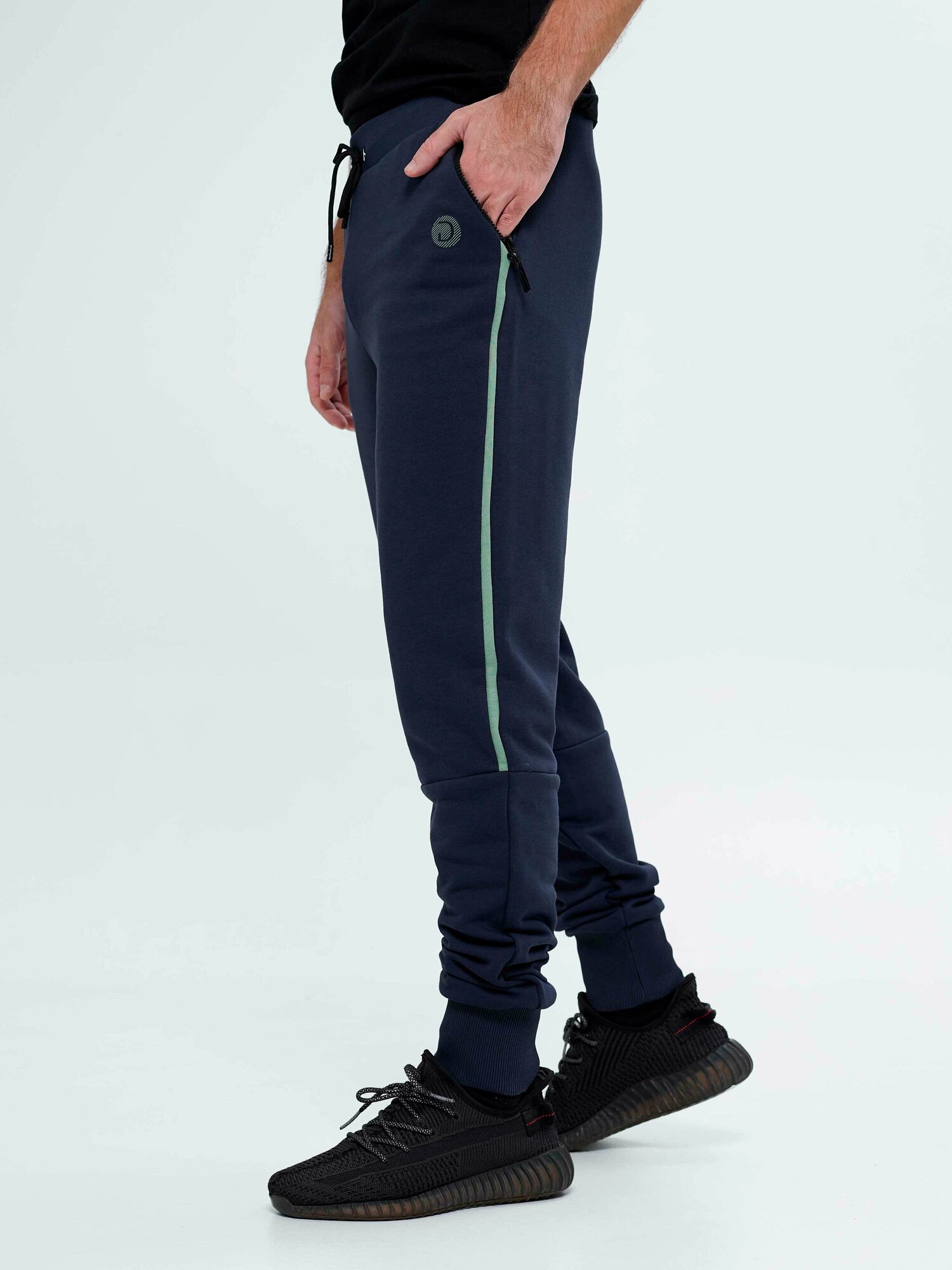 Брюки джоггеры Спортивная коллекция