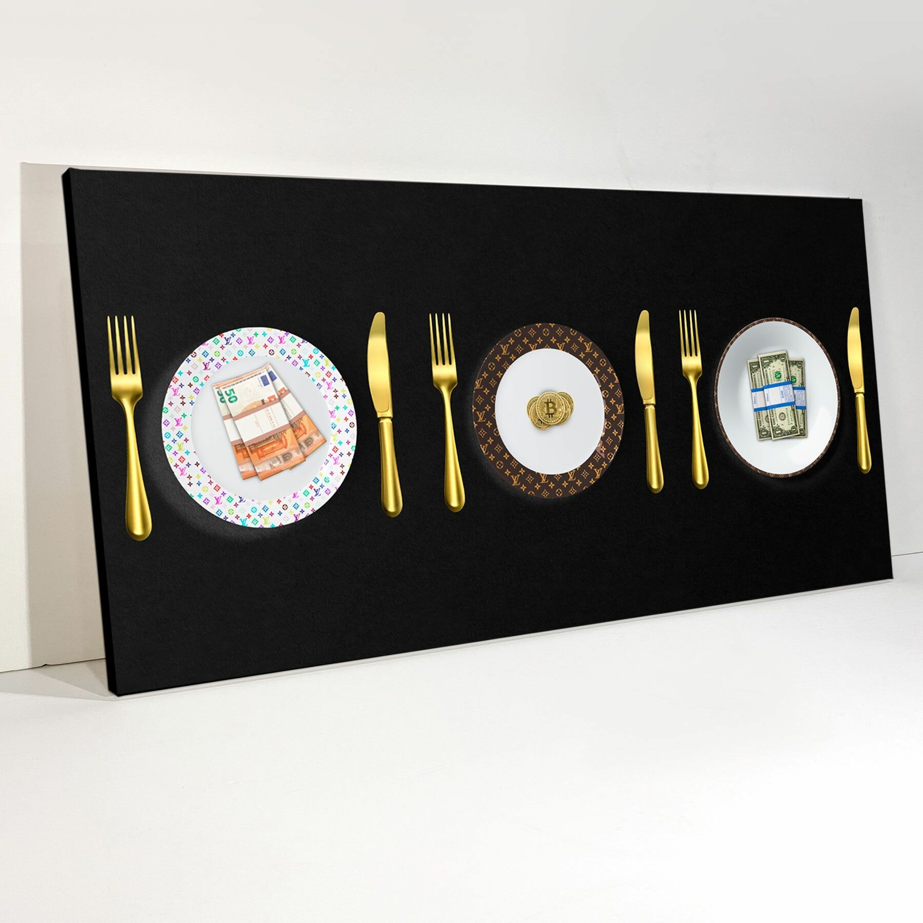 Картина Тарелки с Биткоином Евро и Долларом на холсте 60х30см