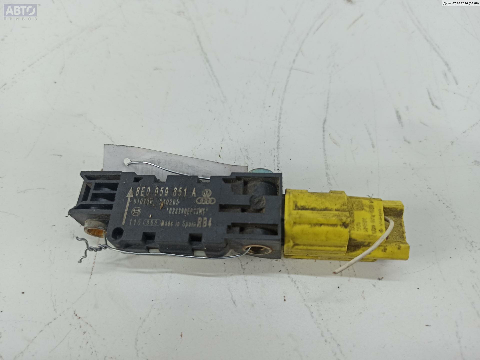 Датчик удара (Airbag) Audi A4 B7 (2004-2008)