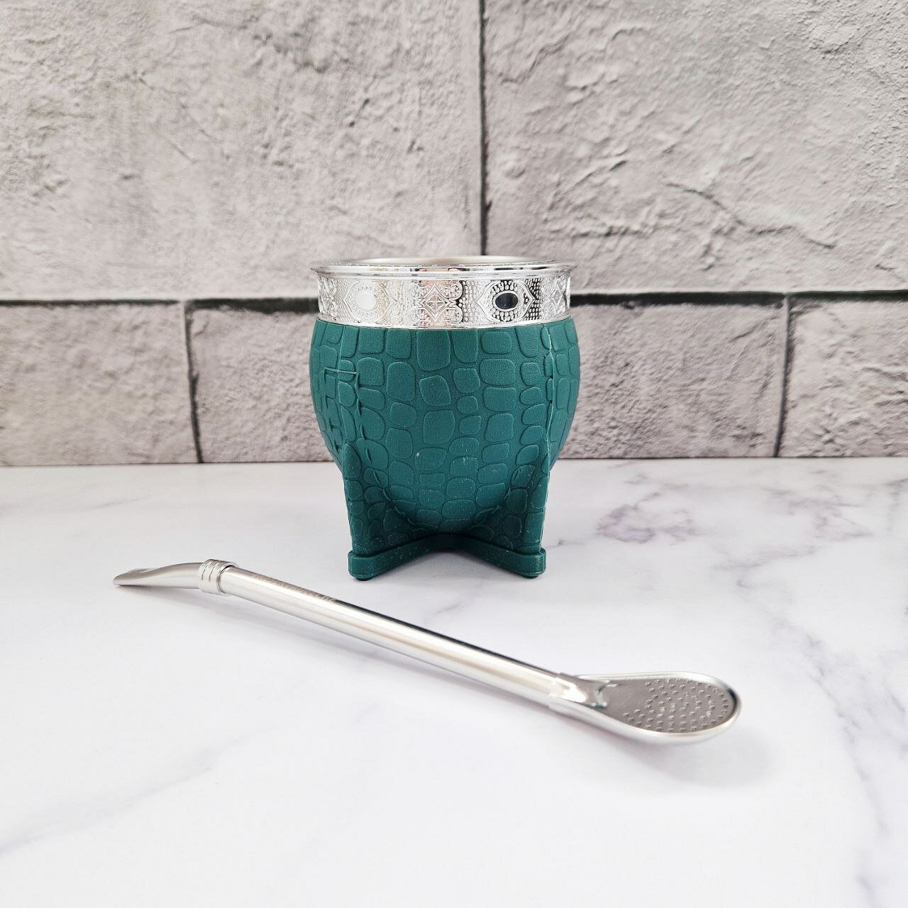 Сосуд для мате (калабас) "Империал" 200 мл. (зеленый) + Бомбижья 19 см.