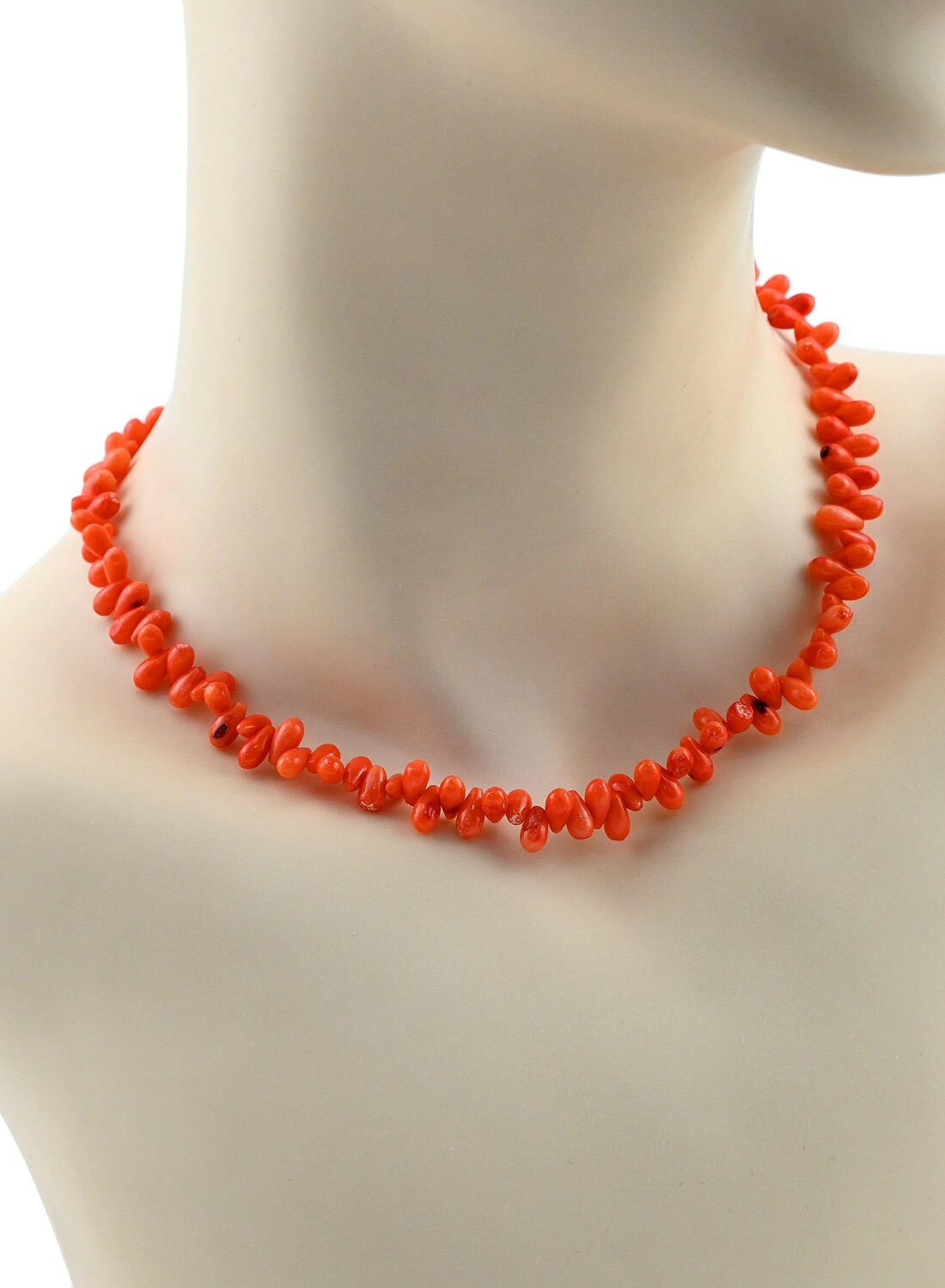 Бусы, коралл