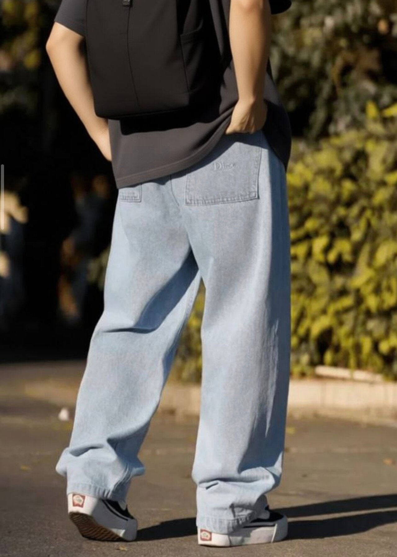 Джинсы широкие 