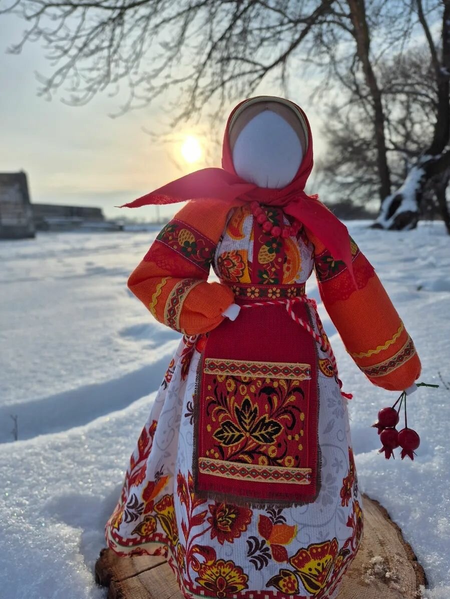 Кукла-оберег "Рябинка", ручная работа, символ женского счастья