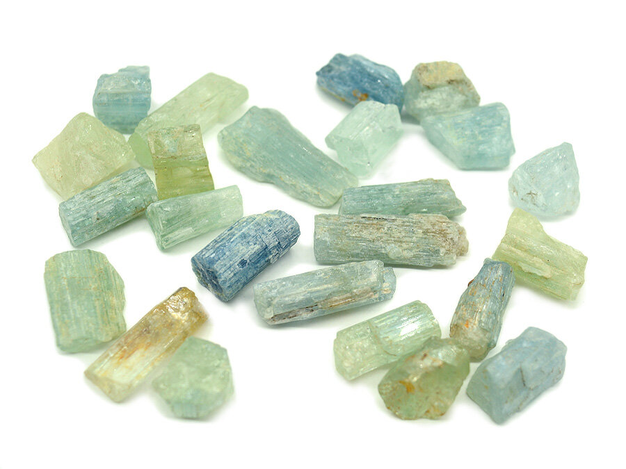 Минерал аквамарин 15*10*10мм, 2-2,99г .