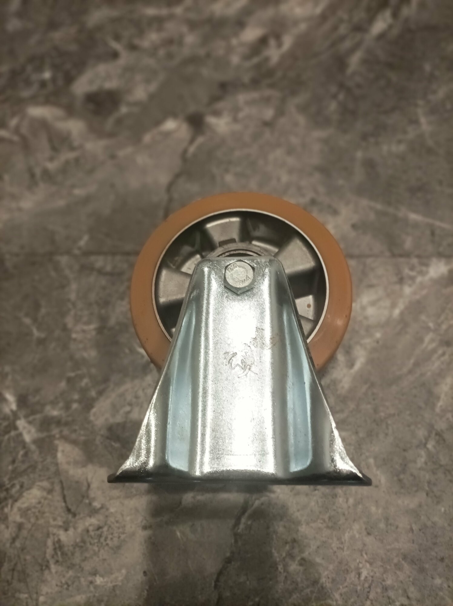 Колесо для транспортных тележек, d=150 мм, на площадке. поворотное и глухое. на подшипниках.