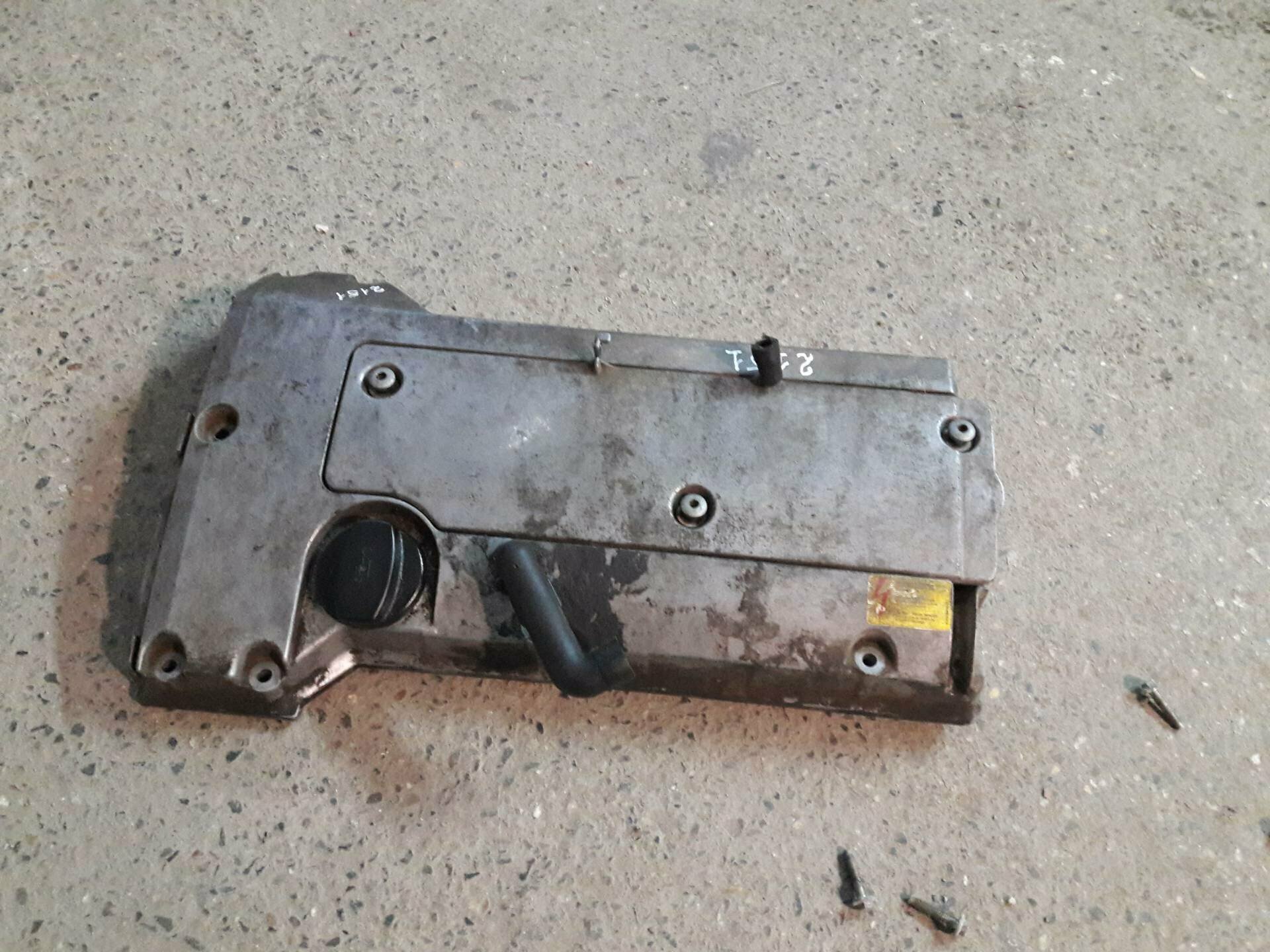 Клапанная крышка SsangYong Actyon 2009 1610103130