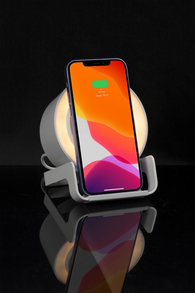 Лампа с колонкой и беспроводной зарядкой moonLight, белая, диаметр 11 см, толщина 6 см, упаковка:11,3x14x10 см, пластик