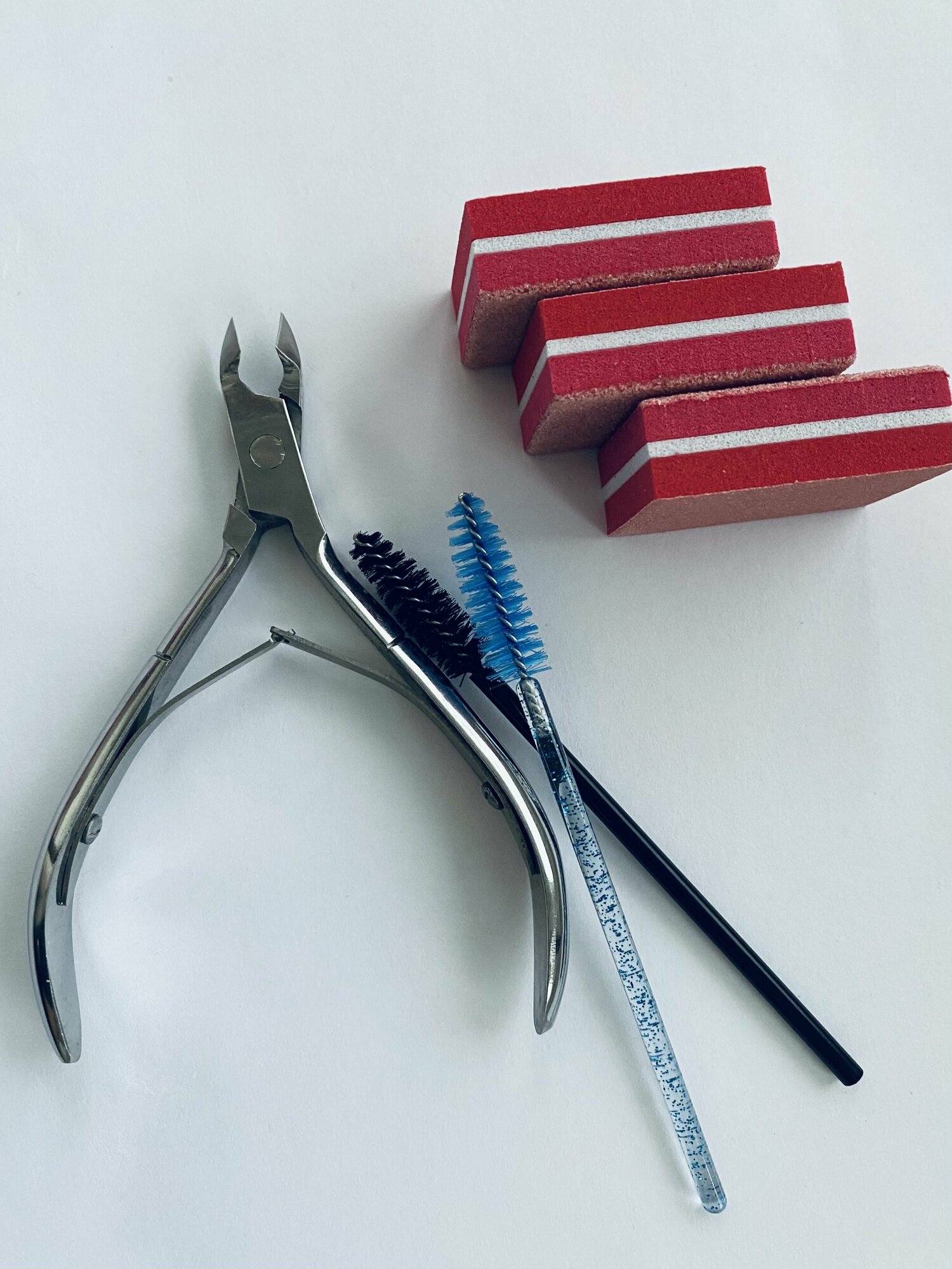 Кусачки маникюрные для кутикулы + мини бафики и щетка для бровей в подарок