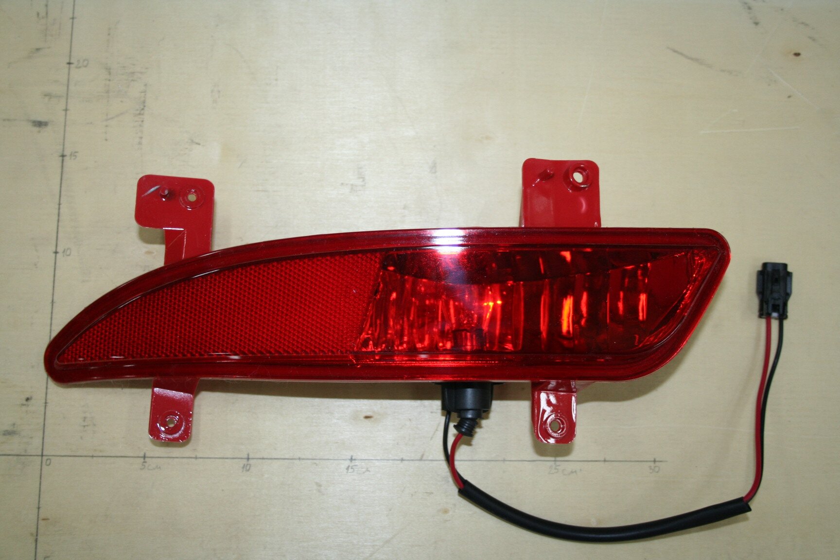 Фонарь противотуманный задний левый Geely Emgrand EC7 [1.8 16V CVT седан] 1067001218