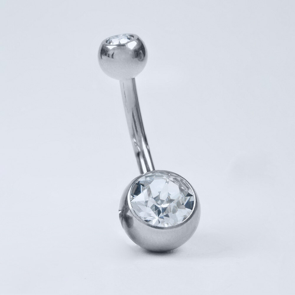 Пирсинг в пупок