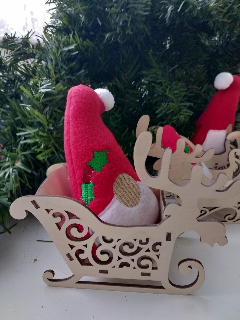 Сани новогодние "Олень", размер 15х12х7 см, набор 3 штуки