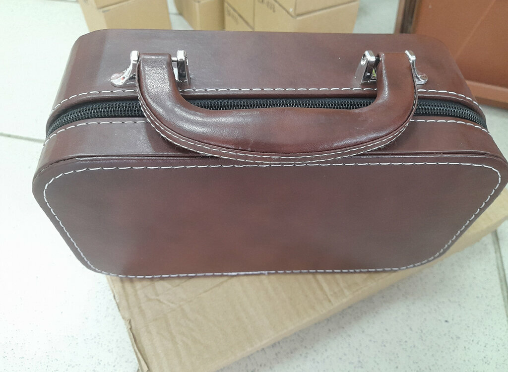 Походный чайный сервиз с кожаным кейсом "Кругосветное путешествие"