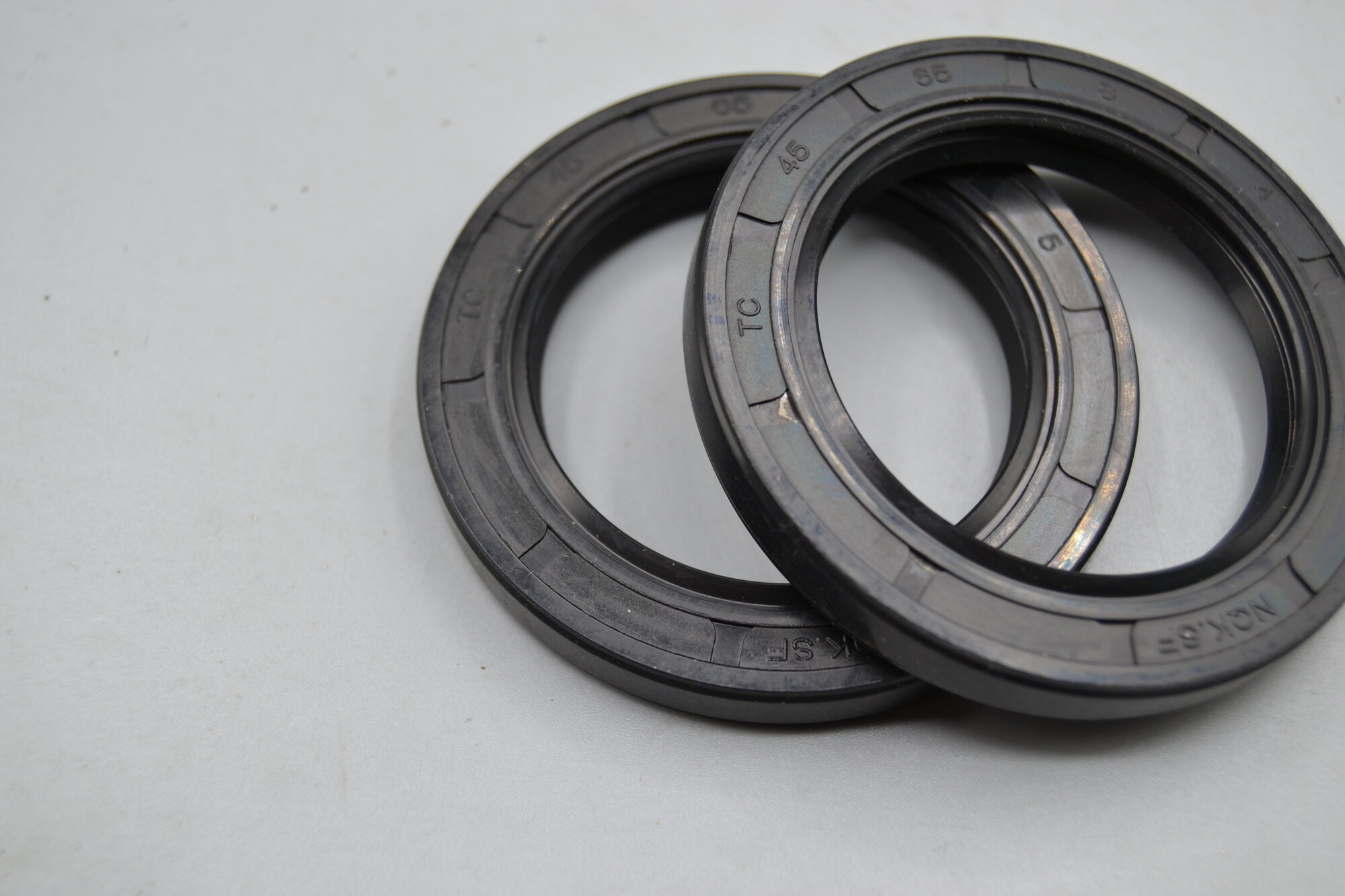 Манжеты сальники 45x65x8, (2шт)