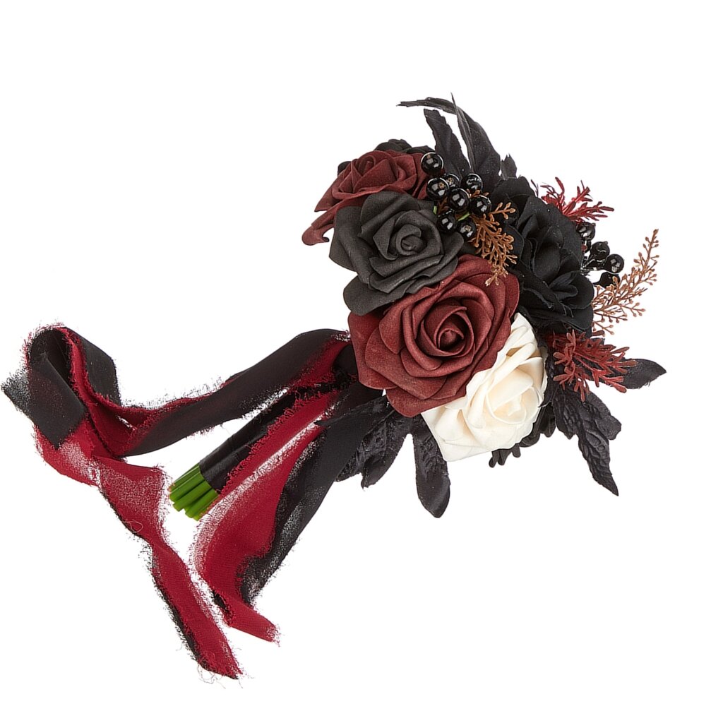 Готический свадебный букет на тему Хэллоуина черные розы
