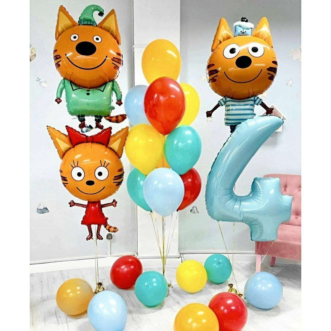 Композиция из воздушных шаров "Три кота"