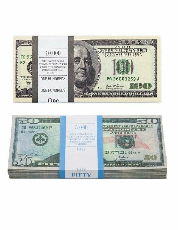 Набор сувенирных денег из банка приколов номиналом 50 и 100 долларов.