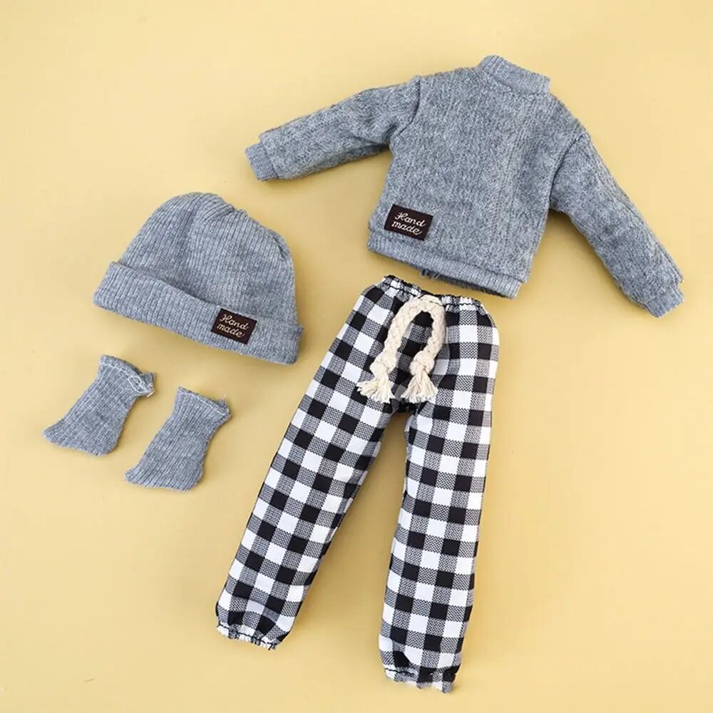 Комплект одежды для кукол 29-32 см /джемпер, капри, шапка, гольфы