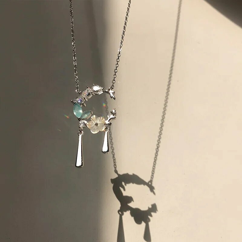 Колье, циркон