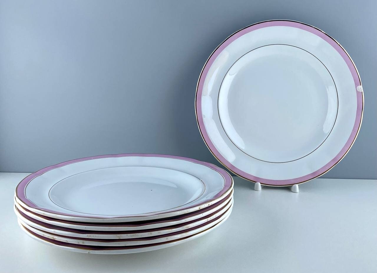 Бид. Набор старинных обеденных тарелок "Розовое Чудо". Фарфор Кузнецова. Российская империя, 1900-е.