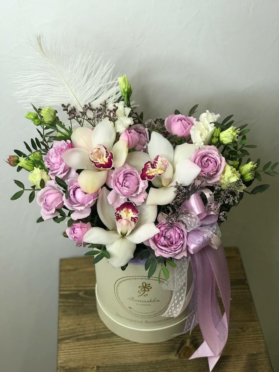 Коробка из орхидей Romashka FLOWERS "Долли", S, высота до 30см