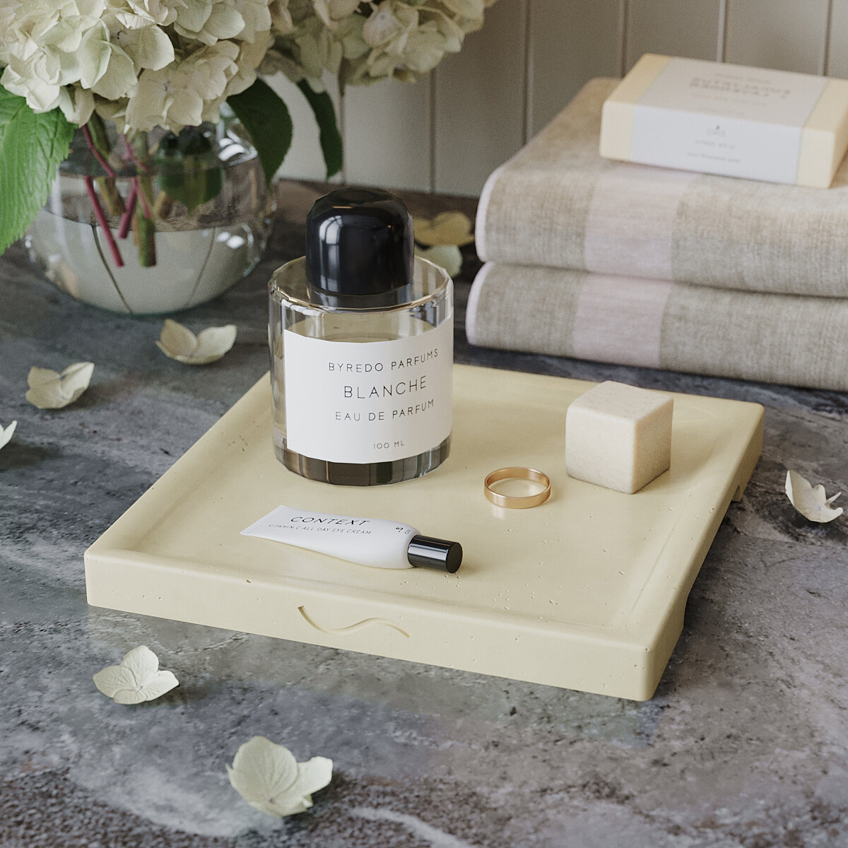 Декоративный поднос MUSKO HOME Dorian Square S, 20x20 см, бетон, кремовый глянцевый