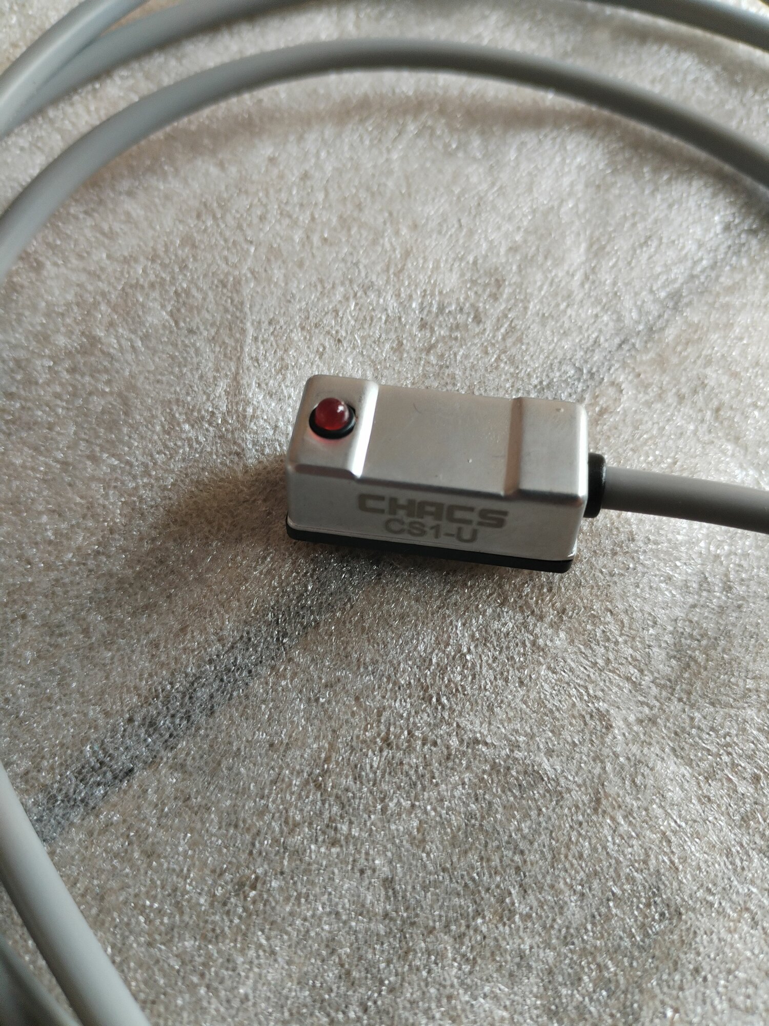 Датчик герконовый CS1-U