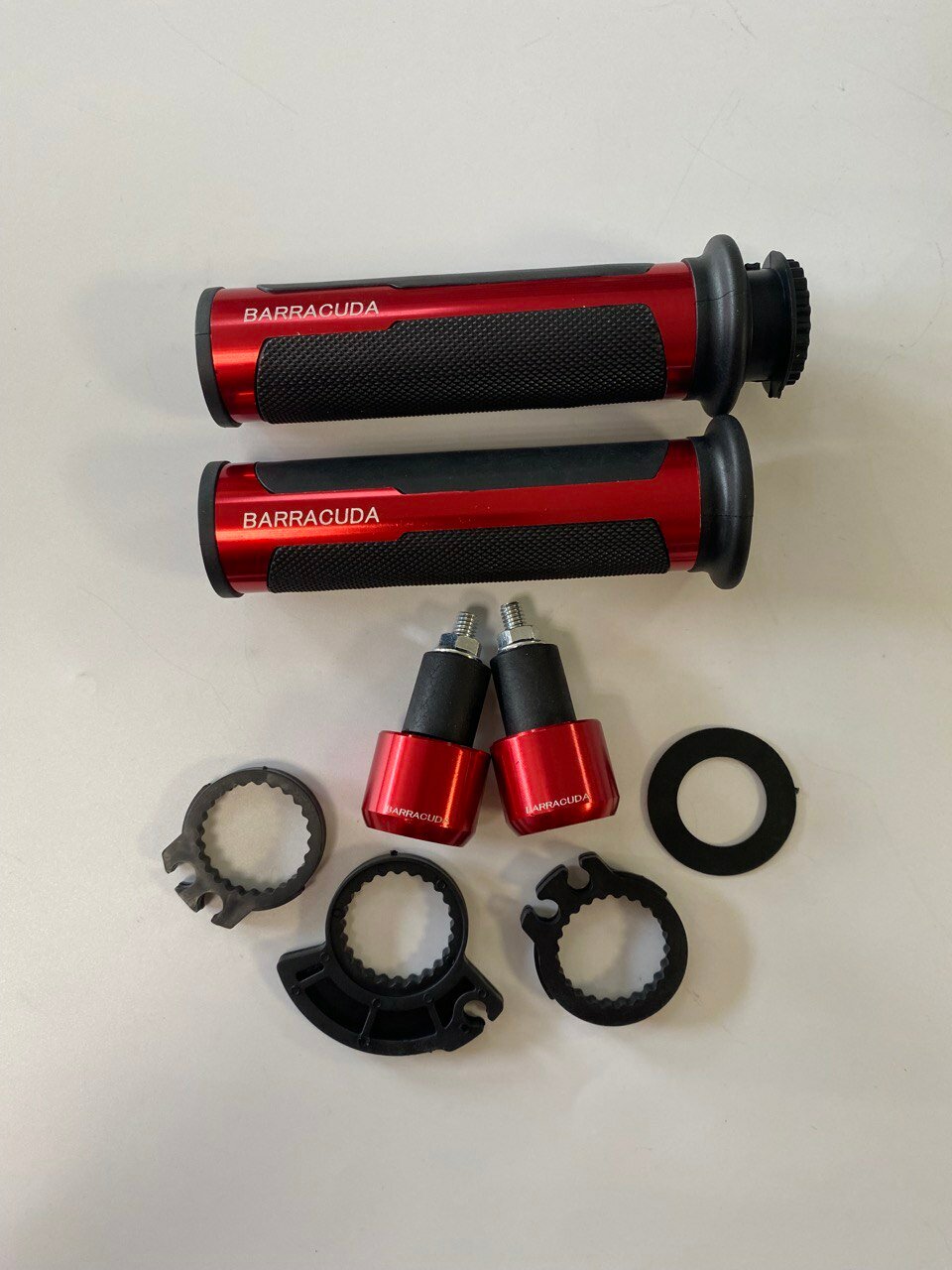 Грипсы Barracuda RED 5186