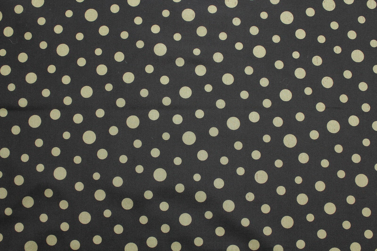 Ткань Шёлк-туаль чёрный в оливковый горошек, ш86см, 0,5 м