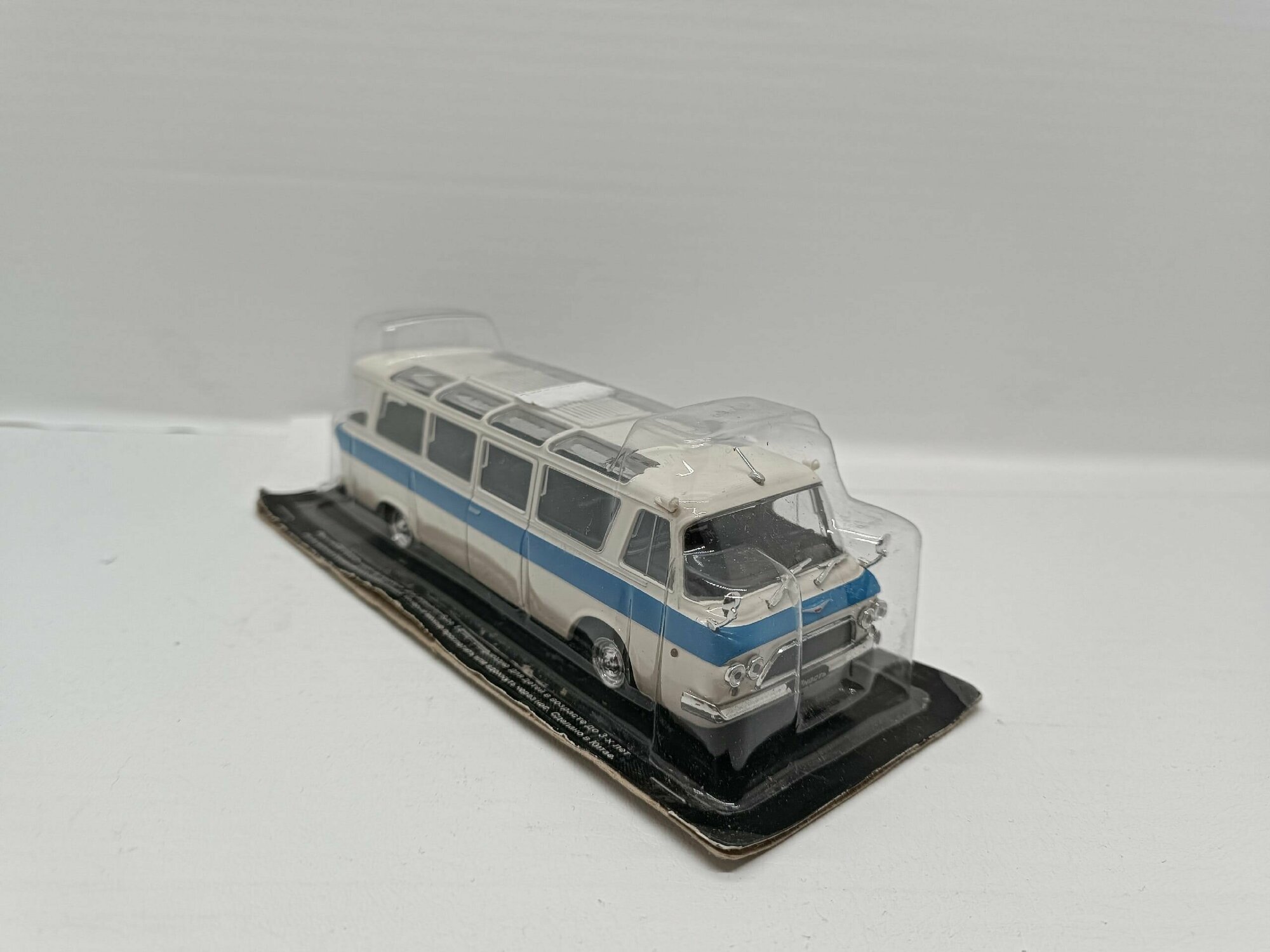 Масштабная модель коллекционная ЗИЛ-118 Юность